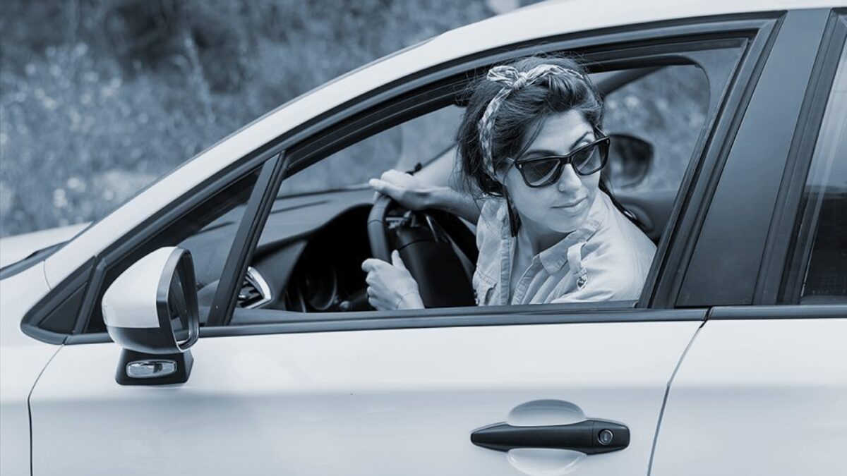 Rubbernecking While Driving